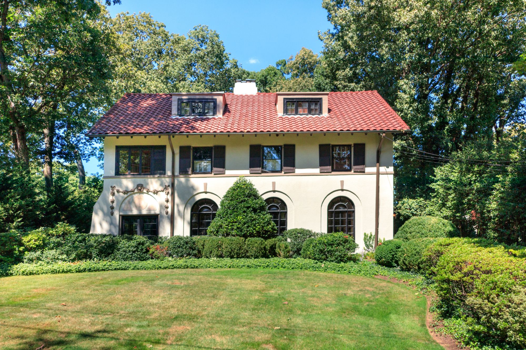 141 Oak Ridge Ave, Summit, NJ 07901 - Sue Adler, Realtor