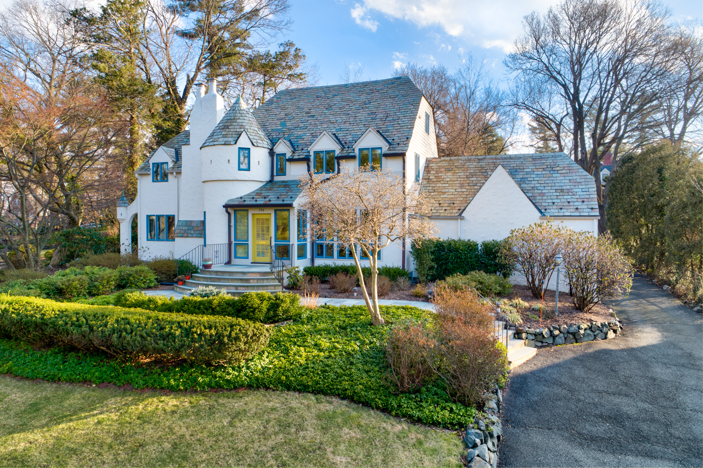 194 Springfield Ave, Summit, NJ 07901 - Sue Adler, Realtor